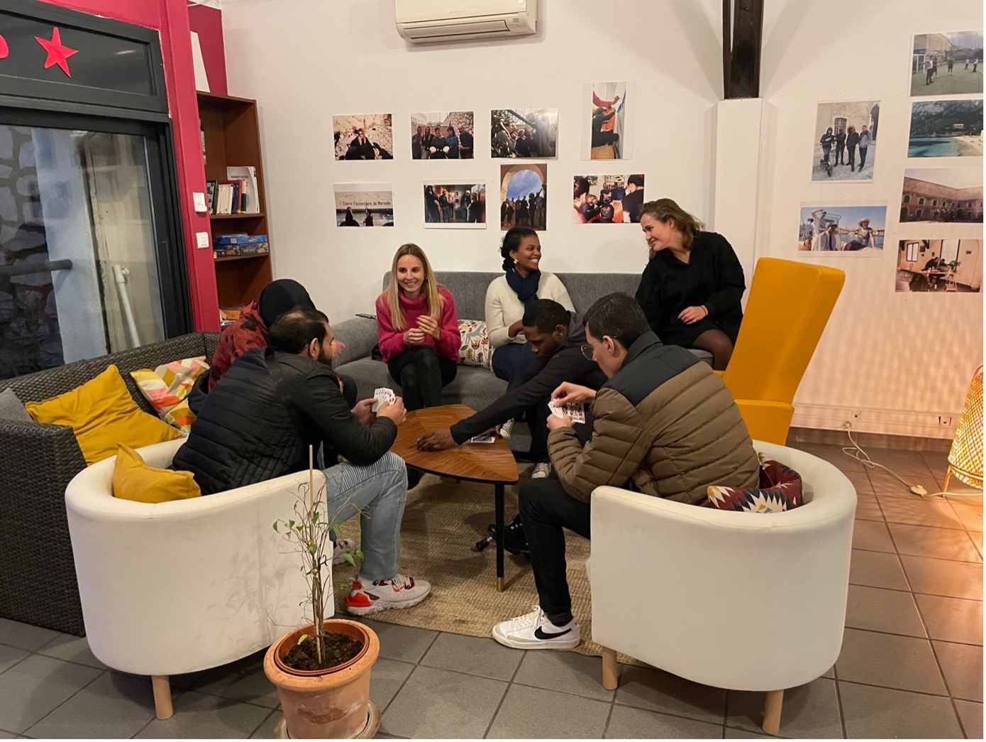 Une centaine d’anciens détenus accompagnés par Wake up Café - Marcelle